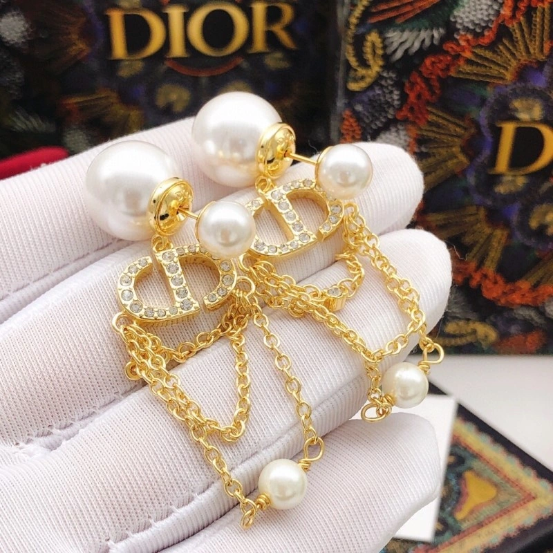 Low-cost Christian Dior Earrings