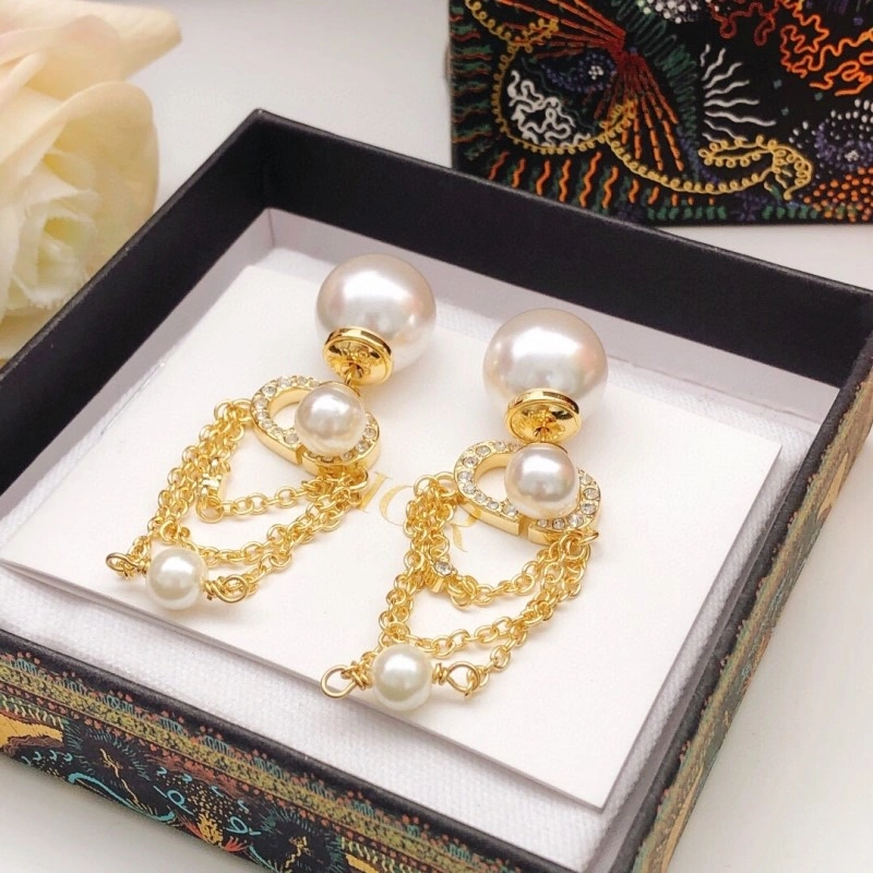 Low-cost Christian Dior Earrings