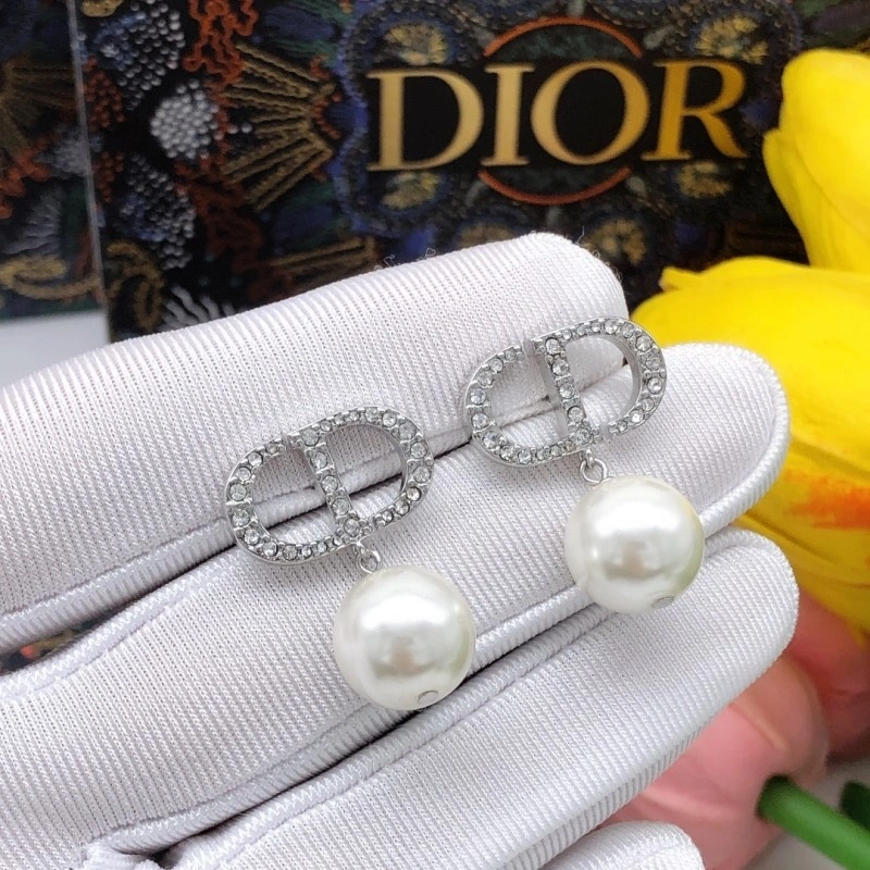 Discounted Christian Dior Earrings