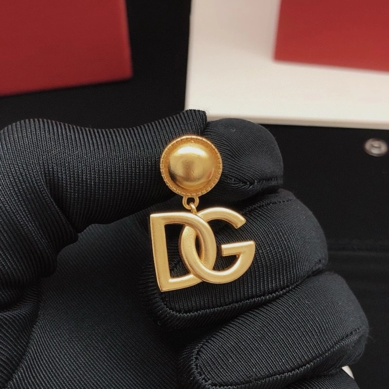Accurate model Christian Dior Earrings