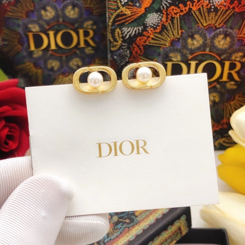 Cut-rate Christian Dior Earrings