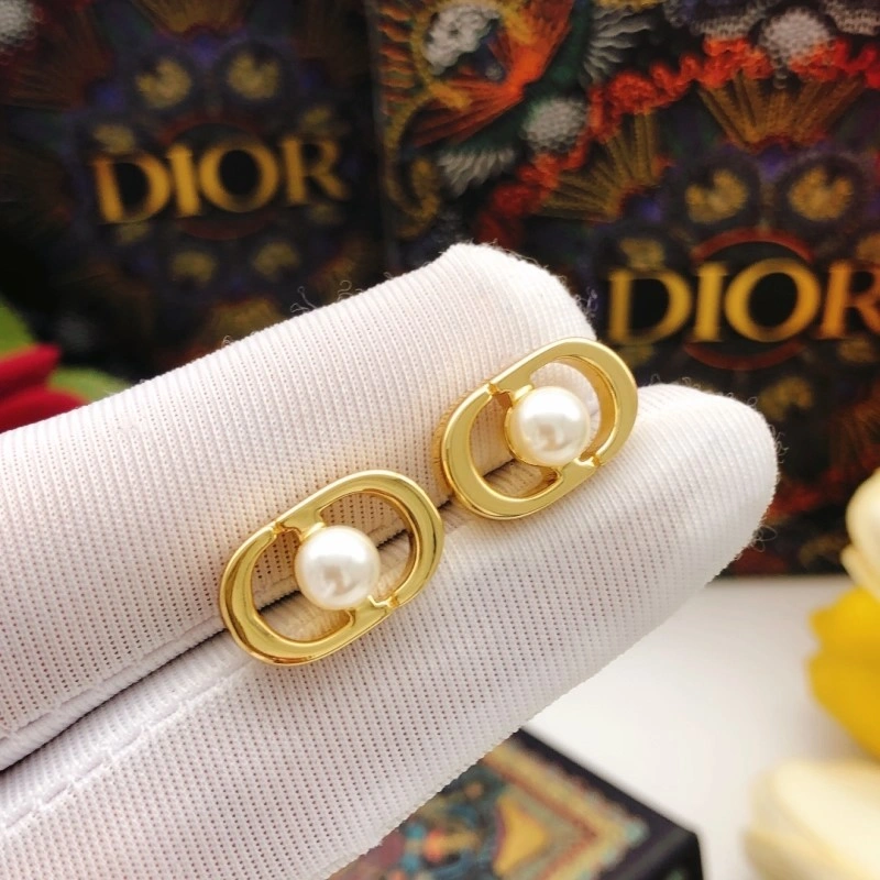 Cut-rate Christian Dior Earrings