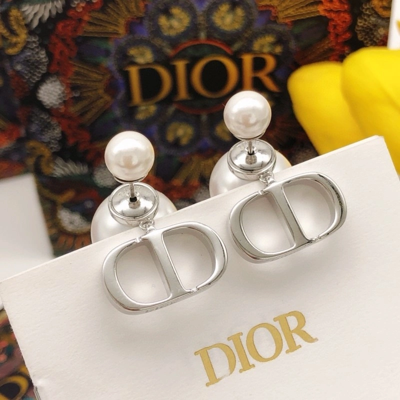 Economical Christian Dior Earrings