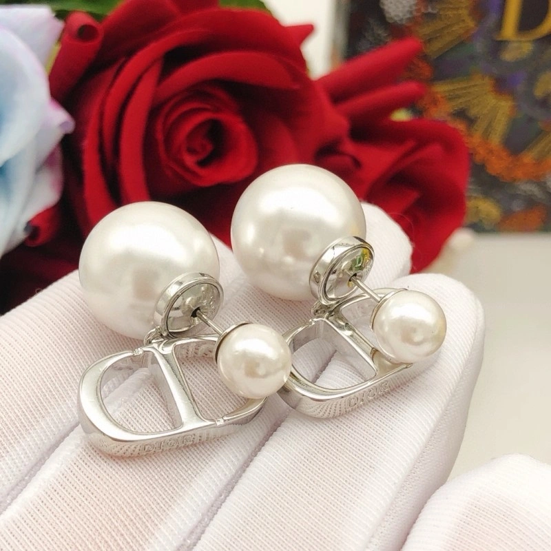 Economical Christian Dior Earrings