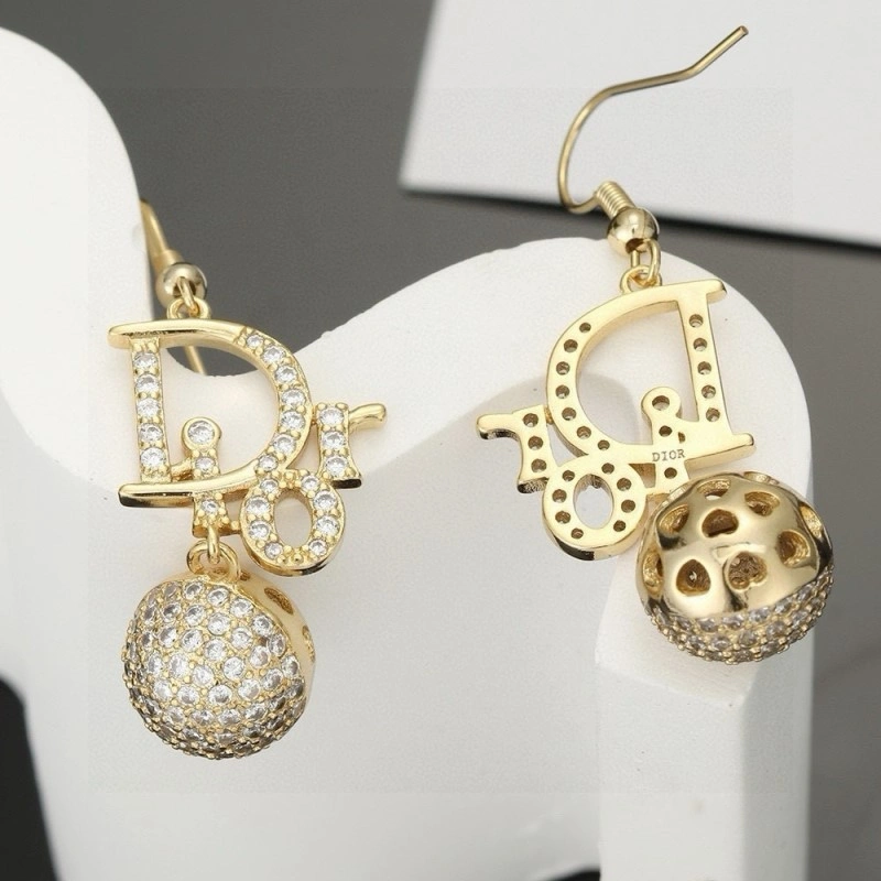 Cut-rate Christian Dior Earrings