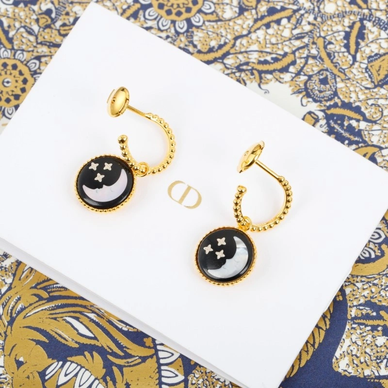 High accuracy Christian Dior Earrings