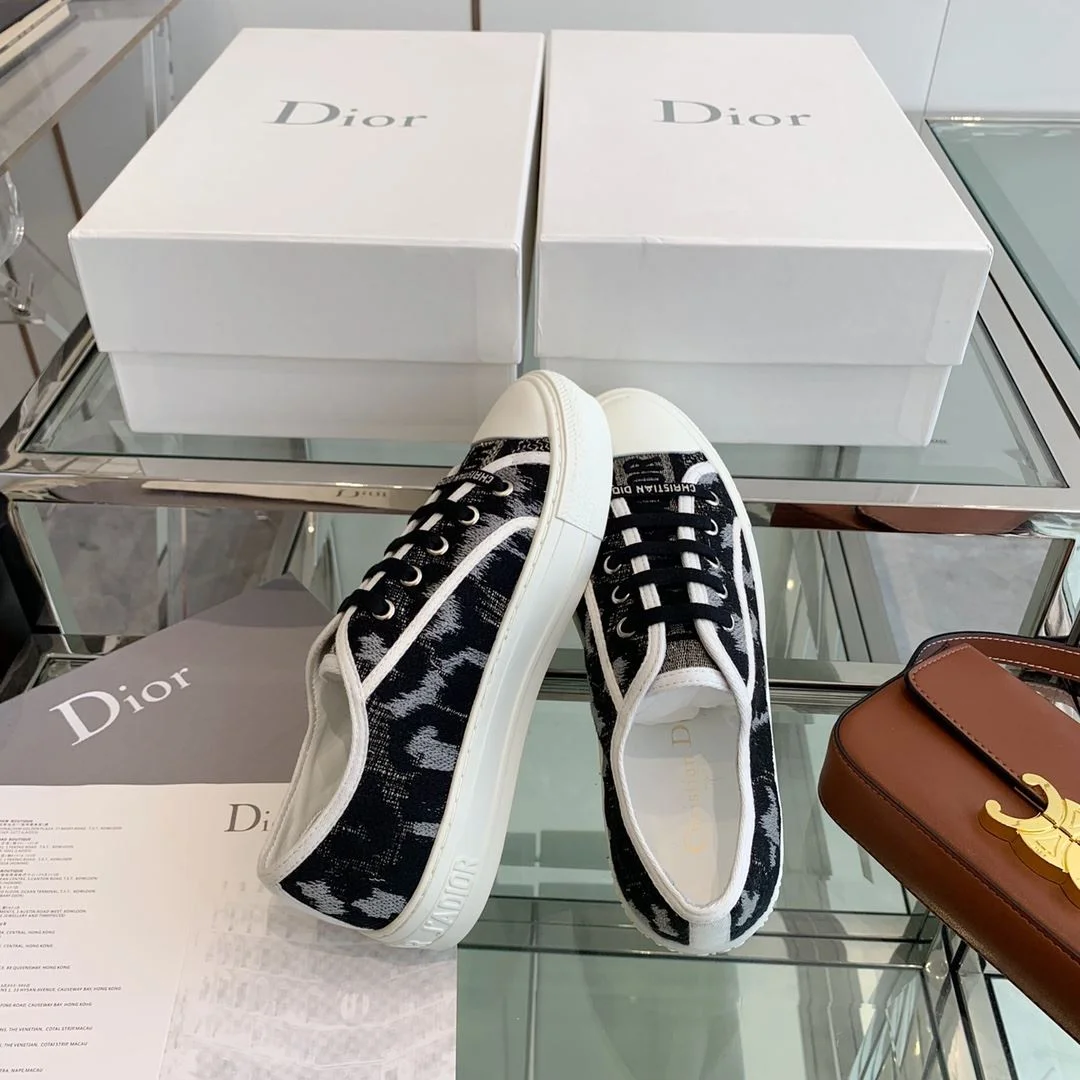 Official Christian Dior Flat Shoes