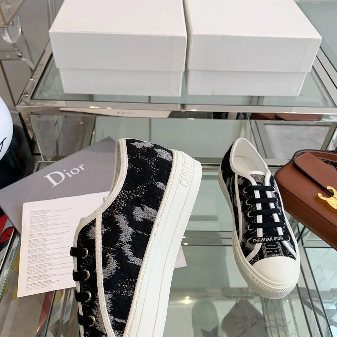 Official Christian Dior Flat Shoes