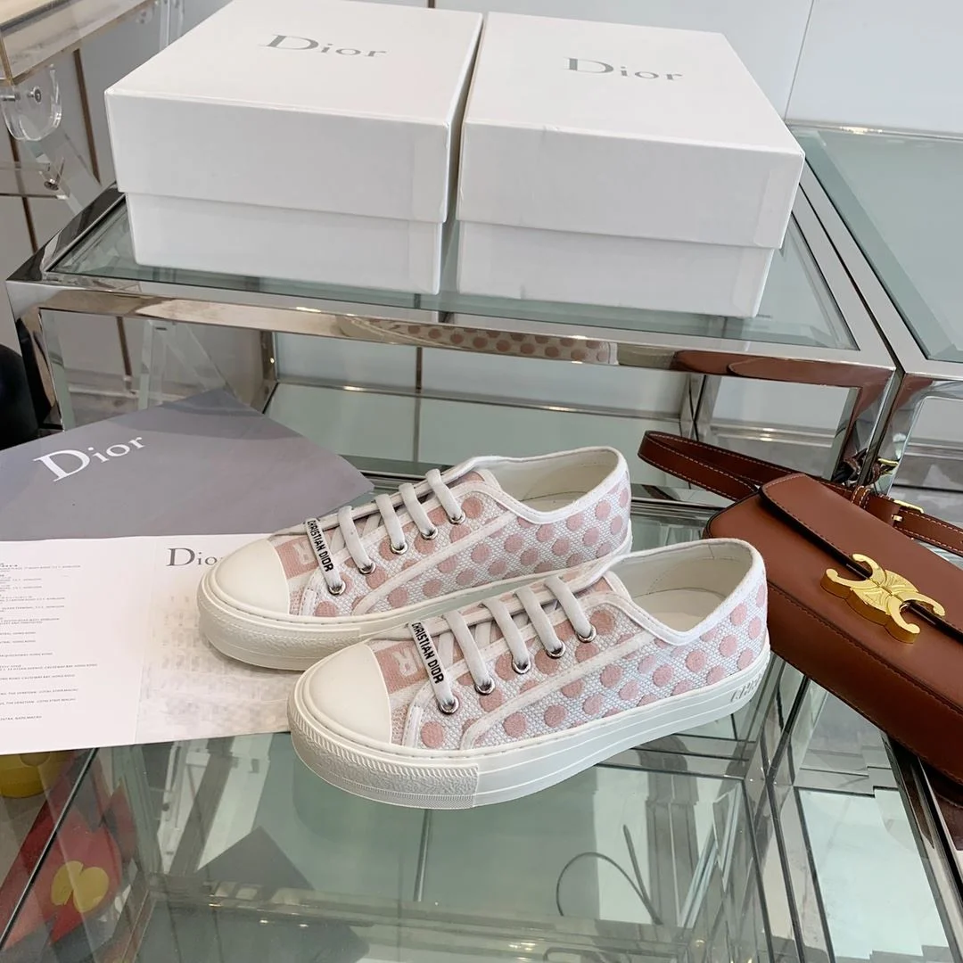 Low-cost Christian Dior Flat Shoes