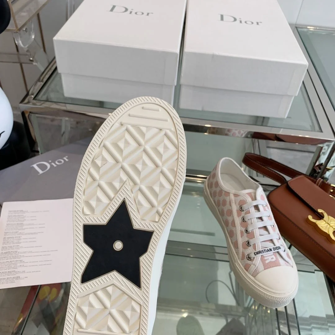 Low-cost Christian Dior Flat Shoes