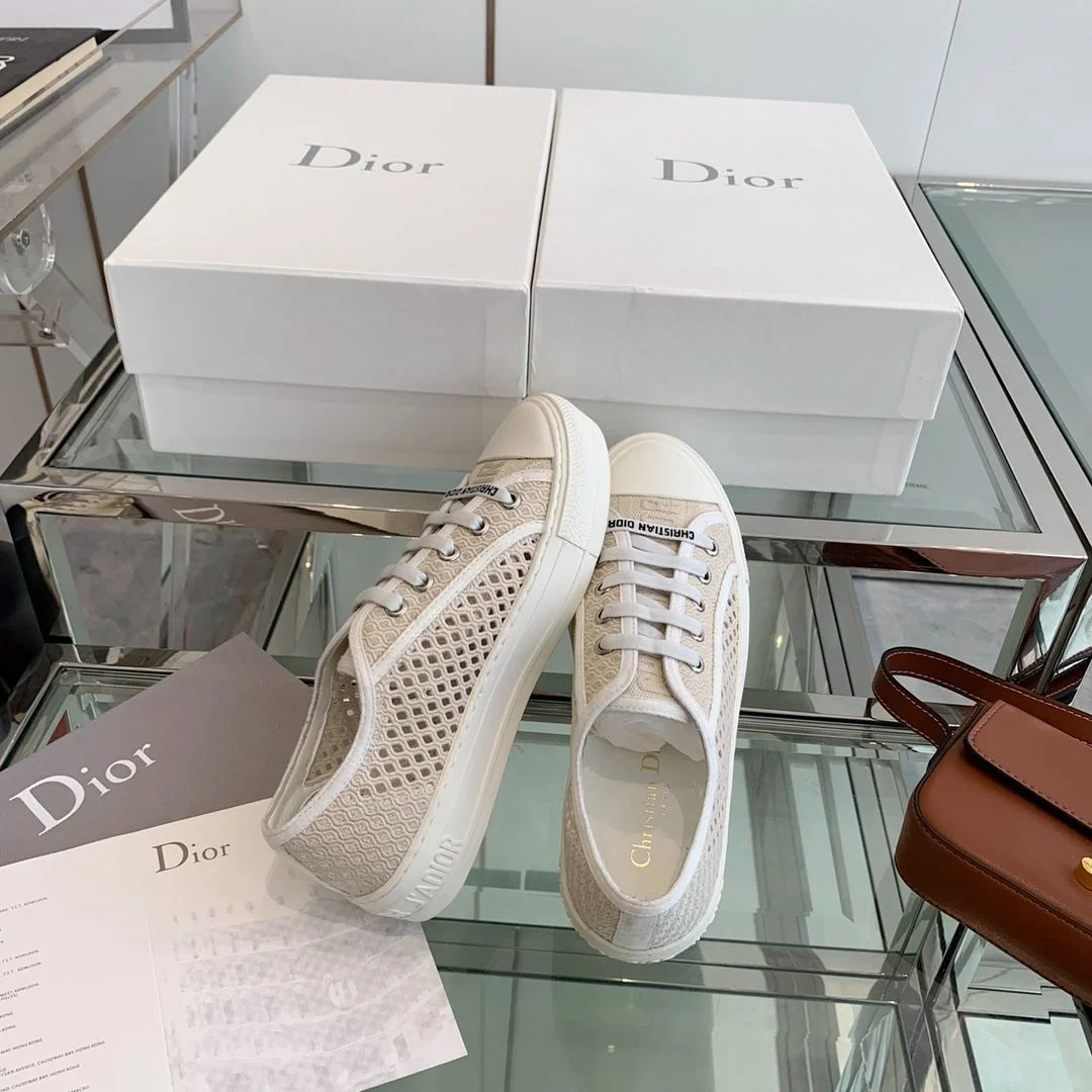 Legit Christian Dior Flat Shoes