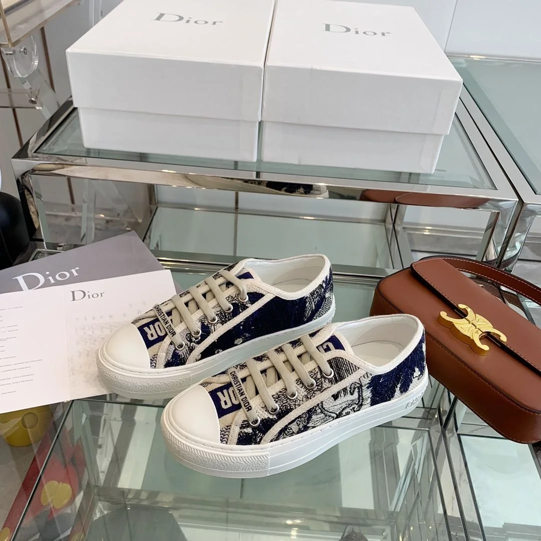 Cut-rate Christian Dior Flat Shoes