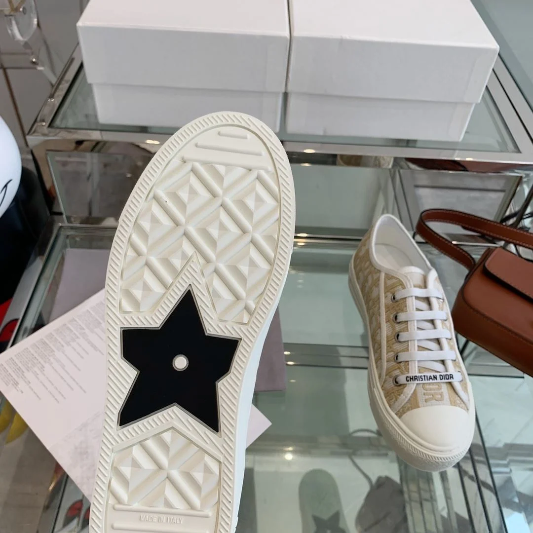 Top mirror Christian Dior Flat Shoes