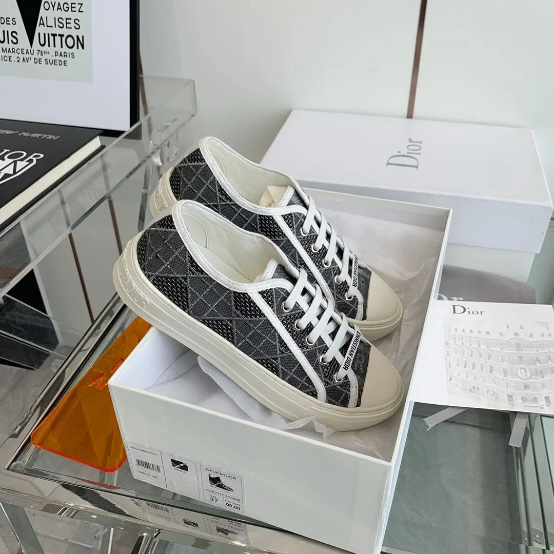 Mirror quality Christian Dior Flat Shoes