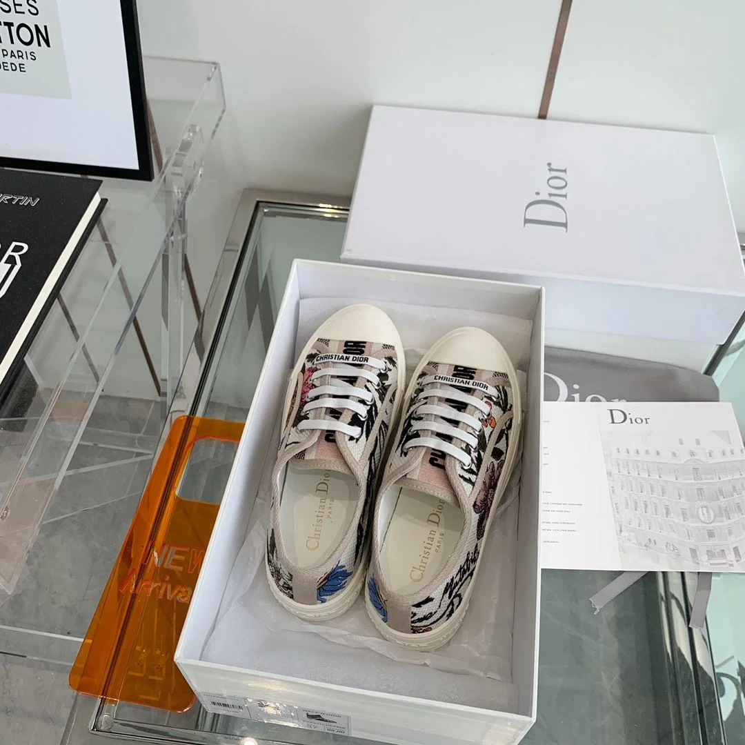 Discounted Christian Dior Flat Shoes
