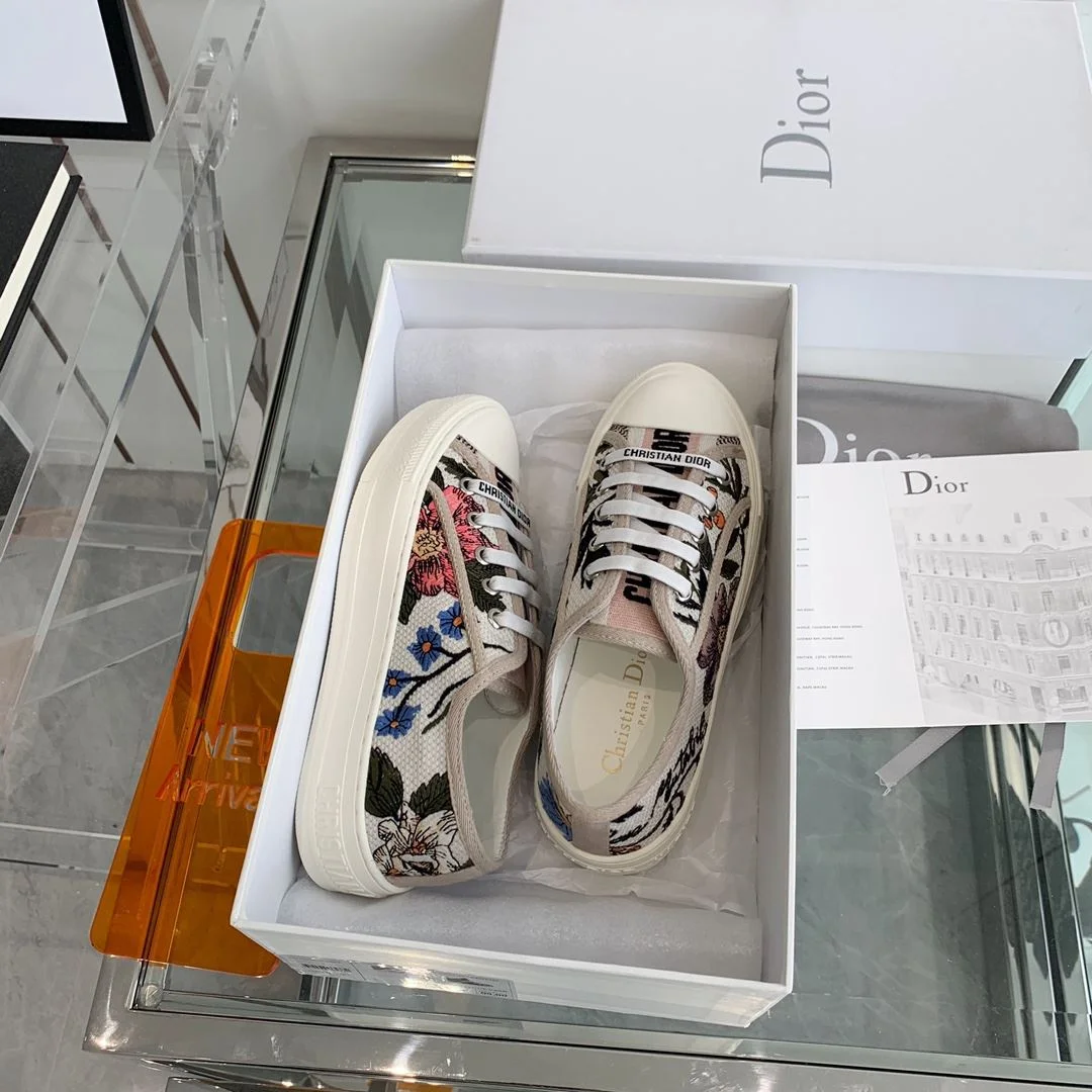 Discounted Christian Dior Flat Shoes
