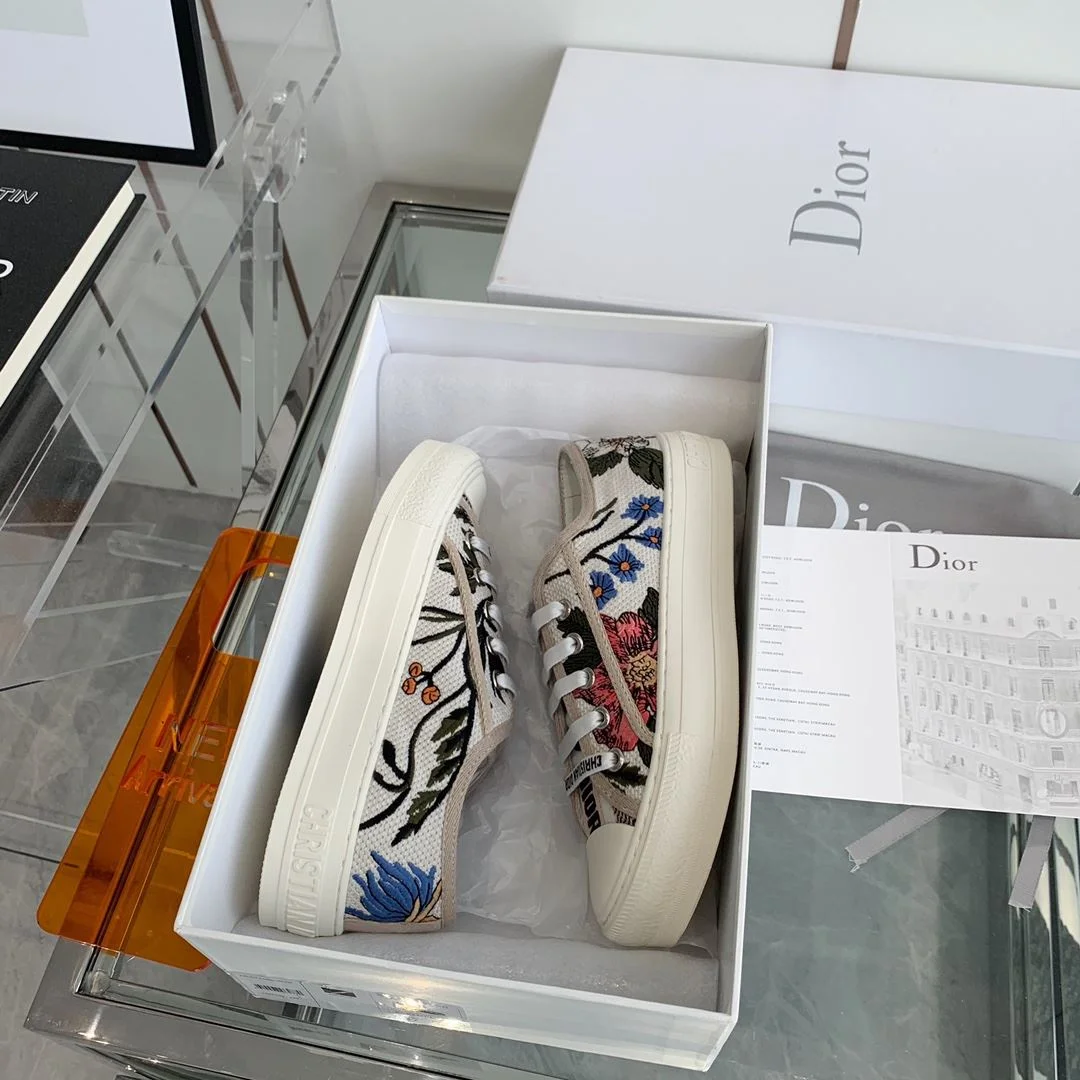 Discounted Christian Dior Flat Shoes