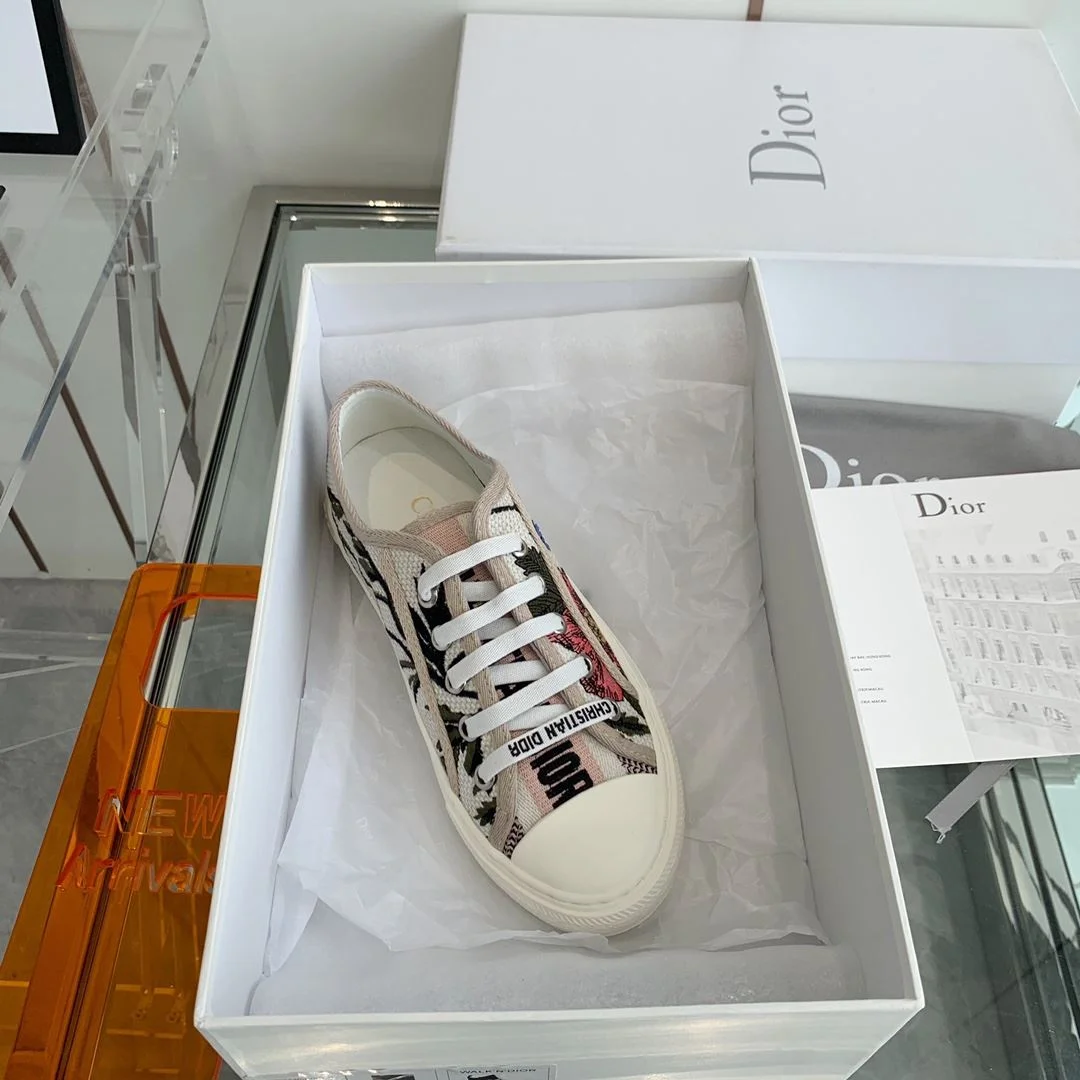Discounted Christian Dior Flat Shoes