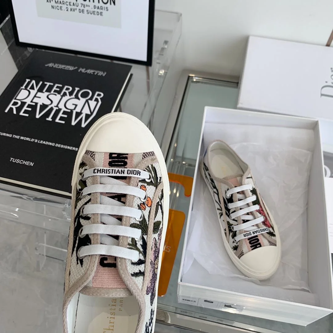 Discounted Christian Dior Flat Shoes