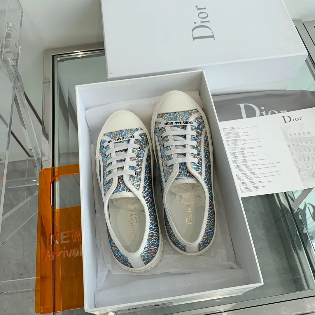 Inexpensive Christian Dior Flat Shoes