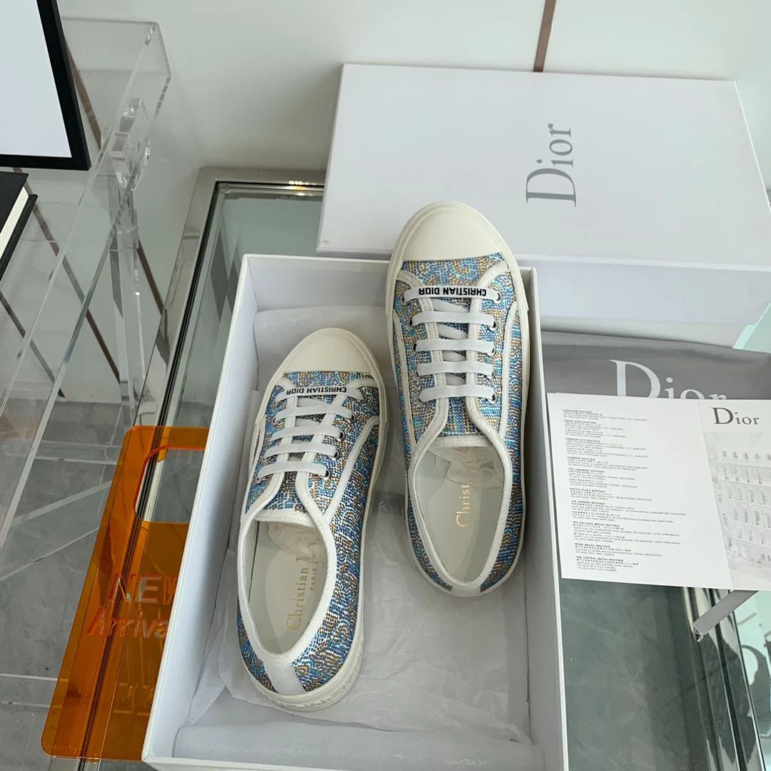 Inexpensive Christian Dior Flat Shoes