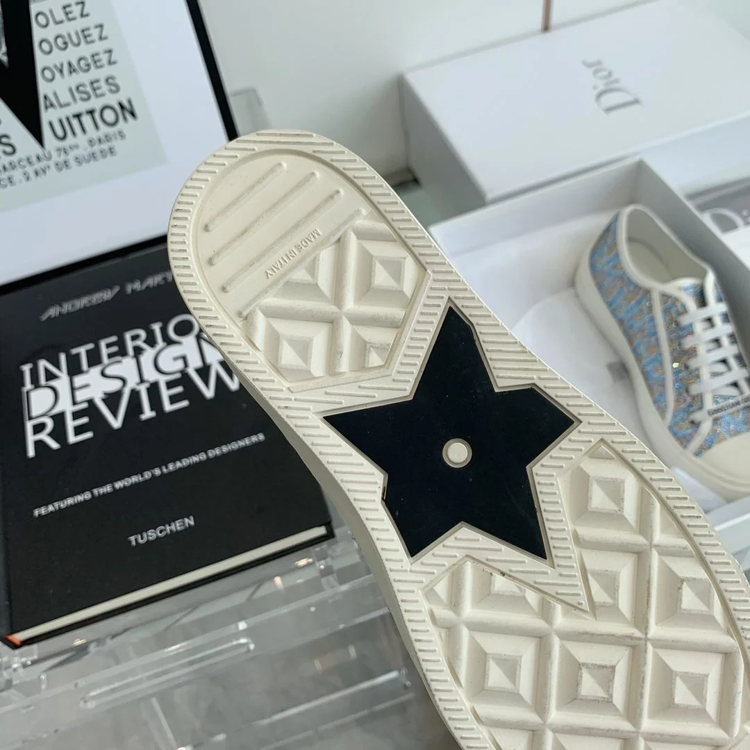 Inexpensive Christian Dior Flat Shoes