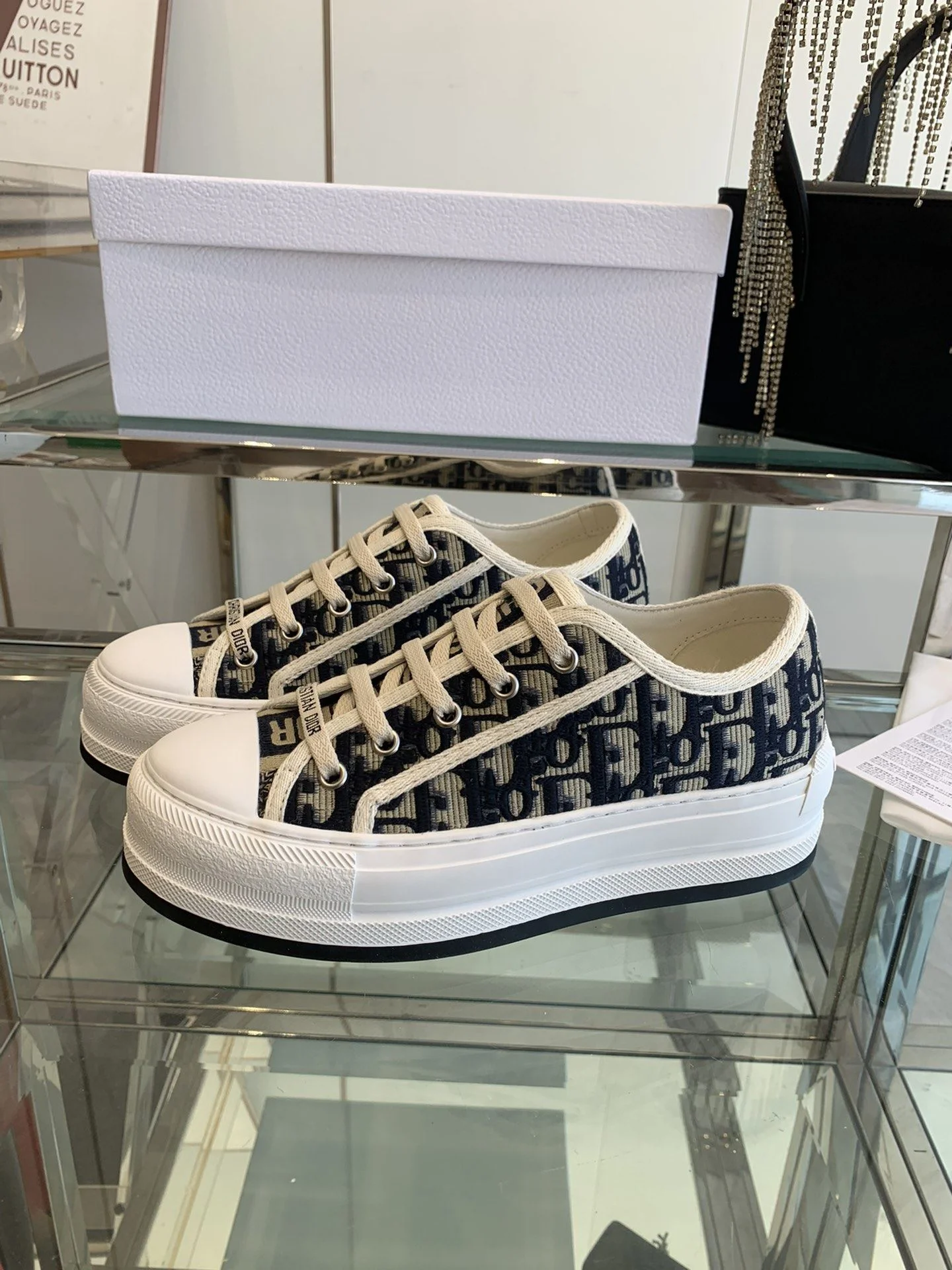 Top match Christian Dior Flat Shoes