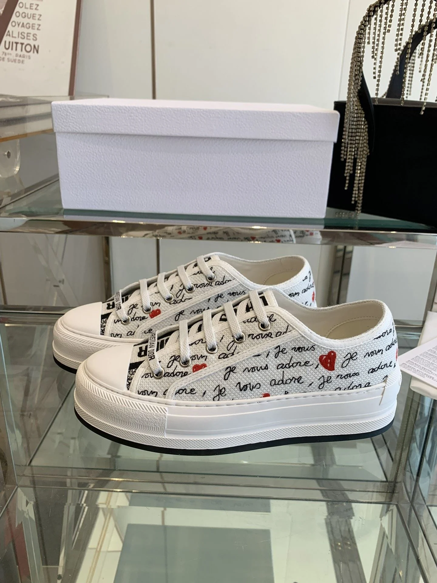 Factory-made Christian Dior Flat Shoes