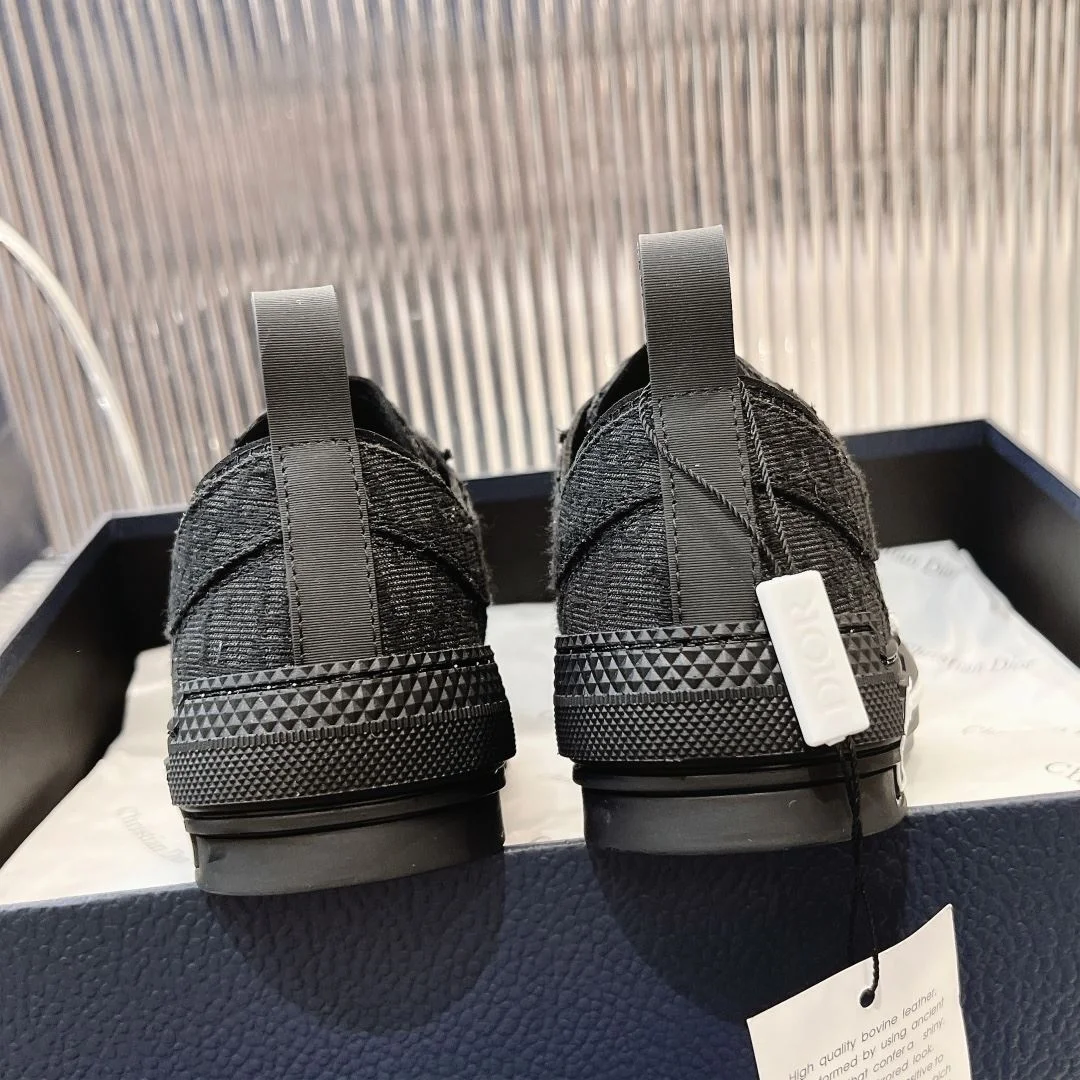Bargain Christian Dior Flat Shoes
