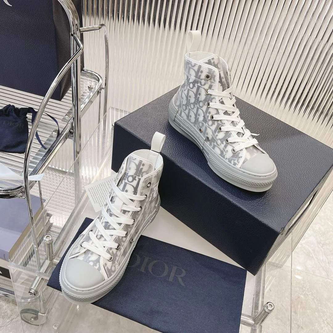 Low-cost Christian Dior Flat Shoes