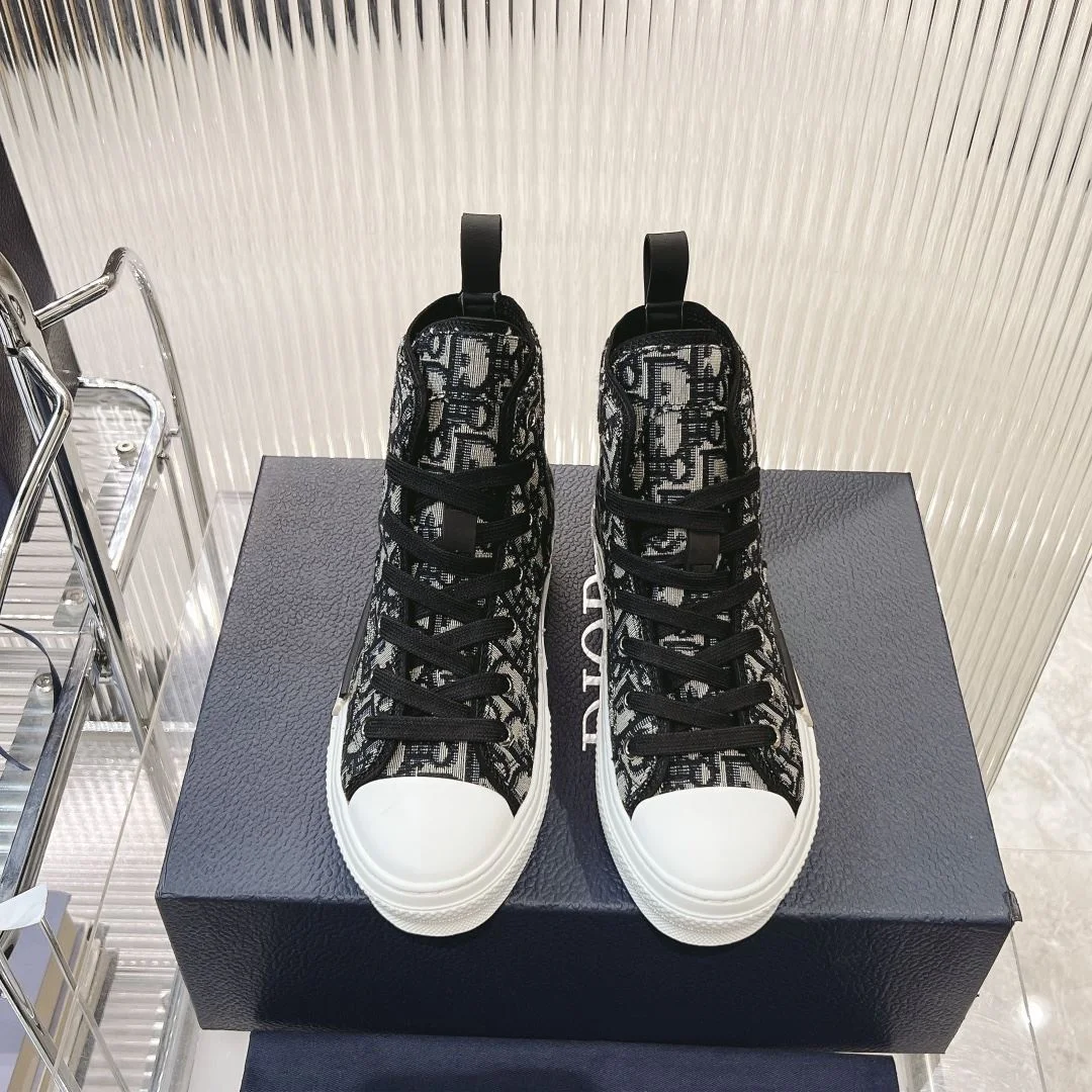 Christian Dior Flat Shoes