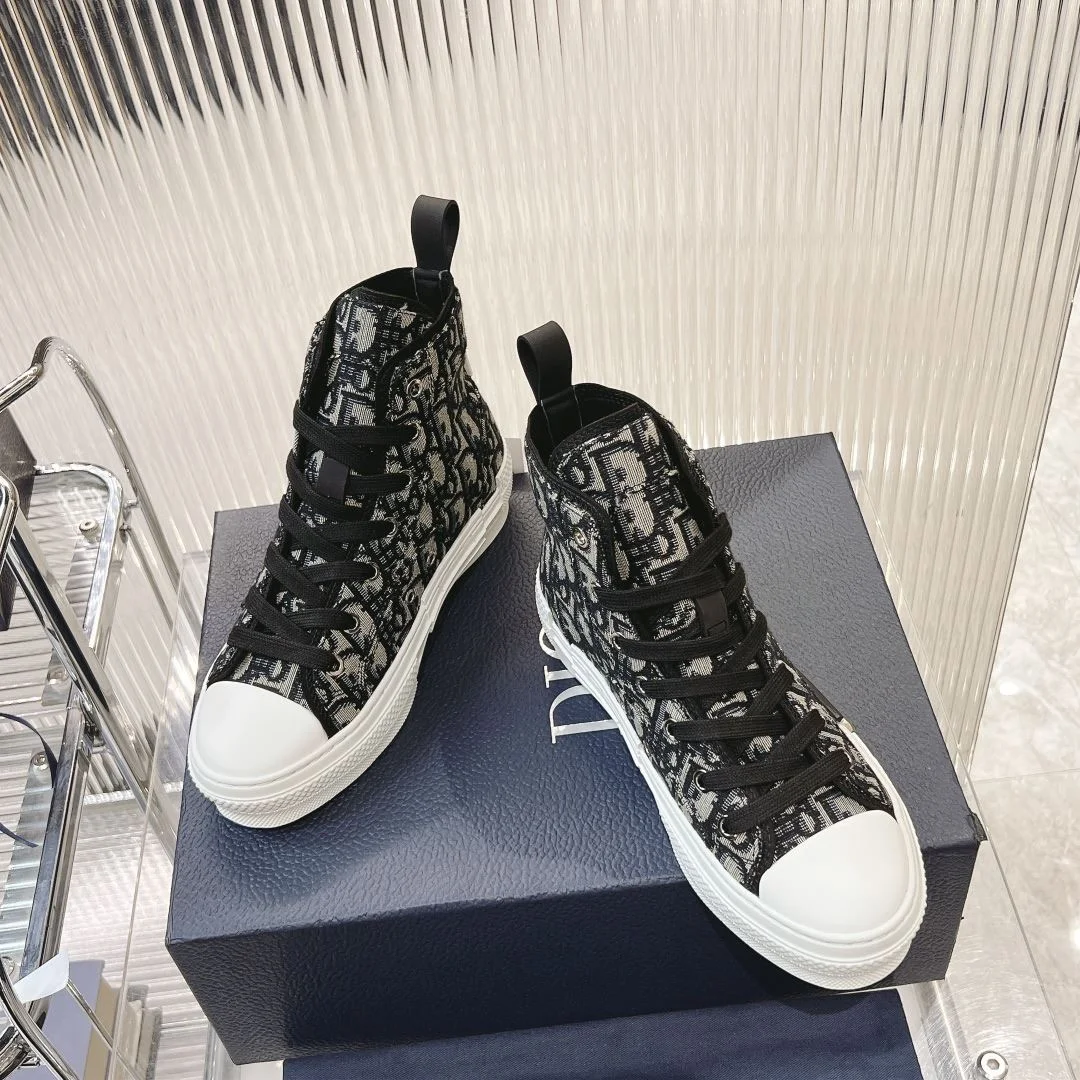 Economical Christian Dior Flat Shoes
