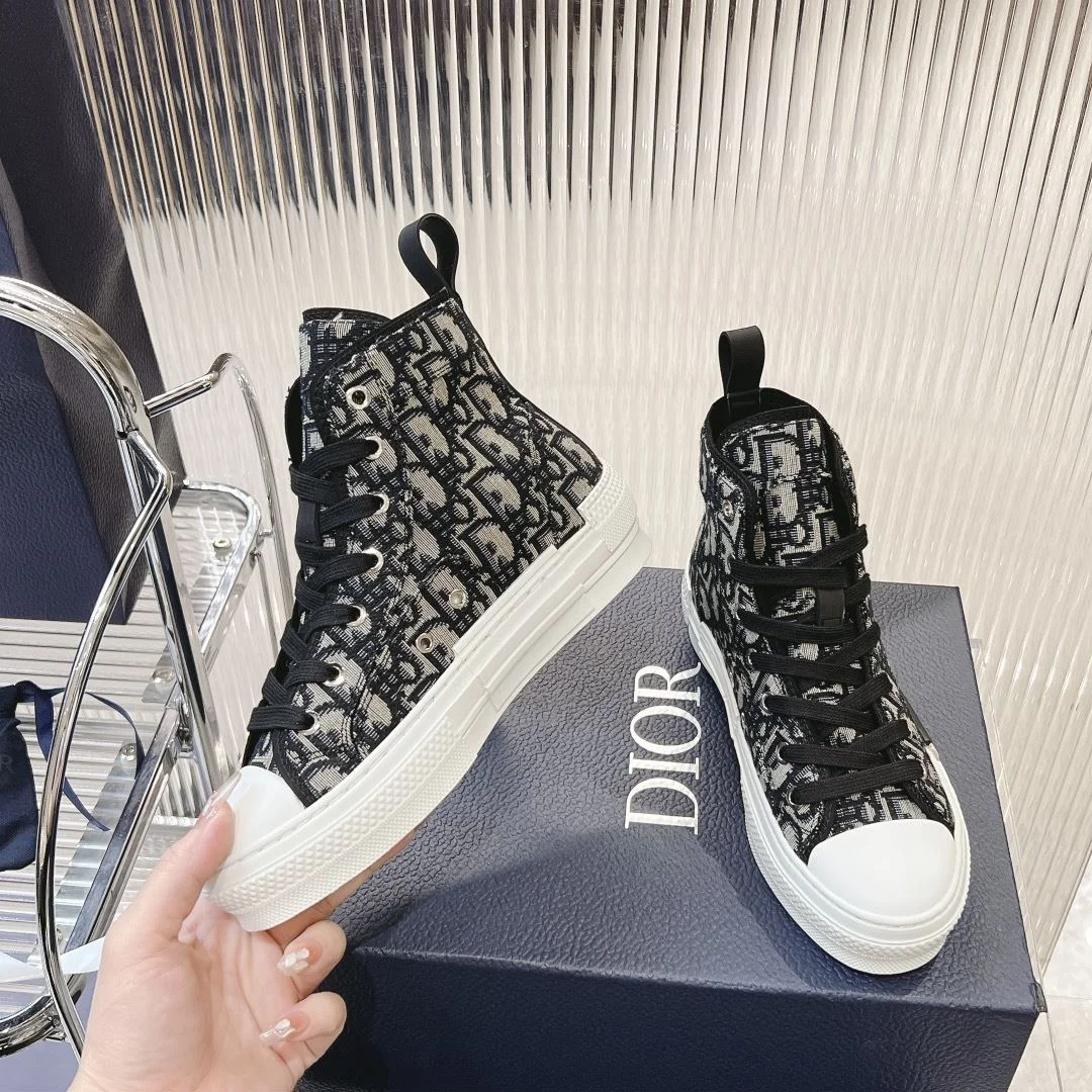 Economical Christian Dior Flat Shoes