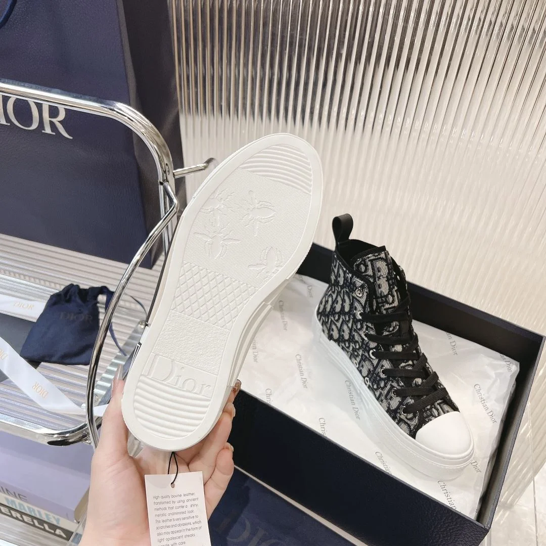 Economical Christian Dior Flat Shoes