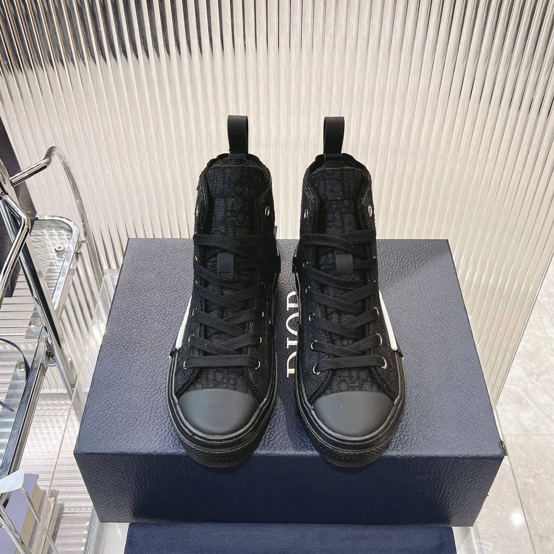 Christian Dior Flat Shoes