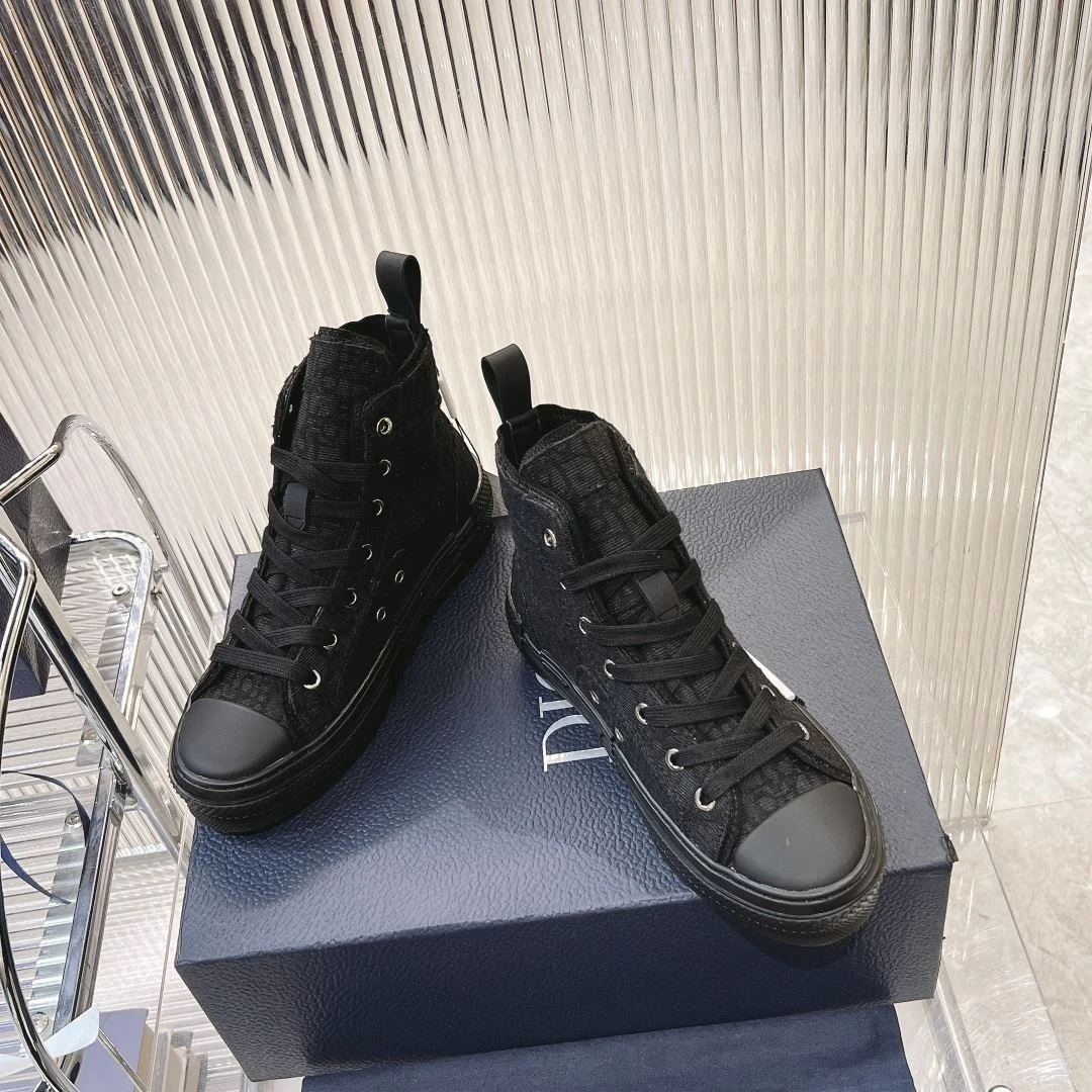 Discounted Christian Dior Flat Shoes