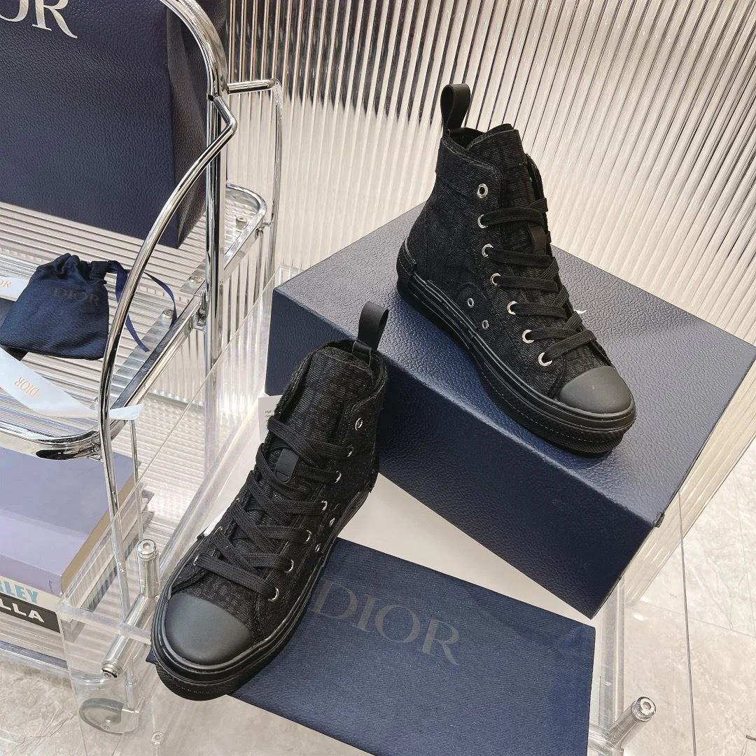 Discounted Christian Dior Flat Shoes