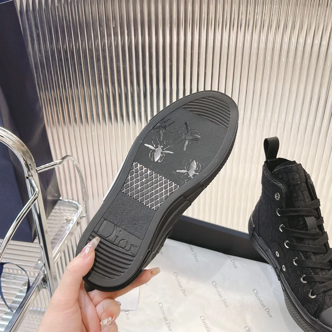 Discounted Christian Dior Flat Shoes