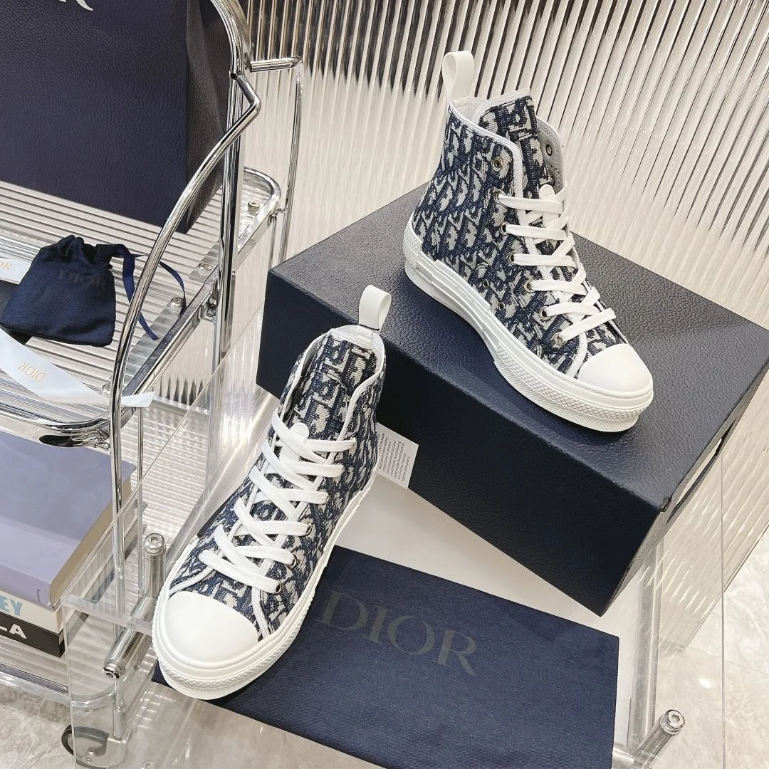 Reasonably priced Christian Dior Flat Shoes