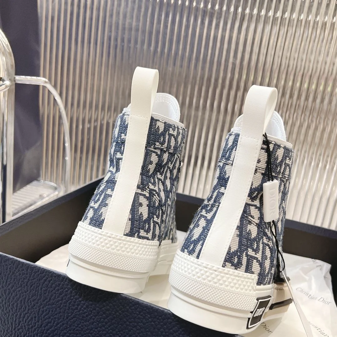 Reasonably priced Christian Dior Flat Shoes
