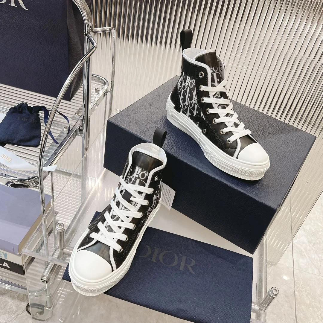 Top match Christian Dior Flat Shoes