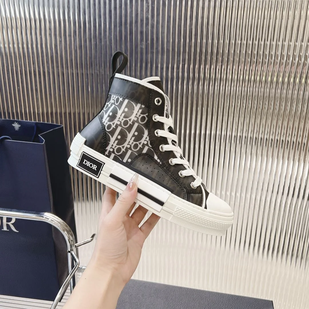 Top match Christian Dior Flat Shoes