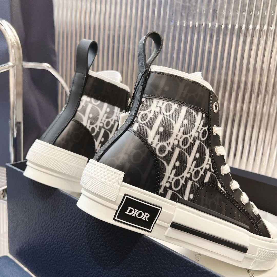 Top match Christian Dior Flat Shoes