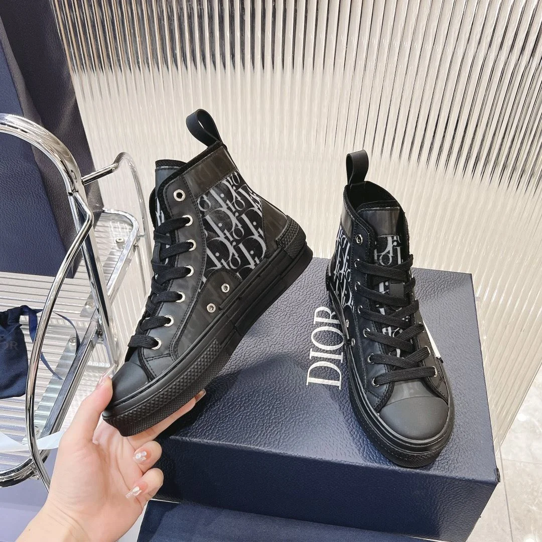 Top match Christian Dior Flat Shoes