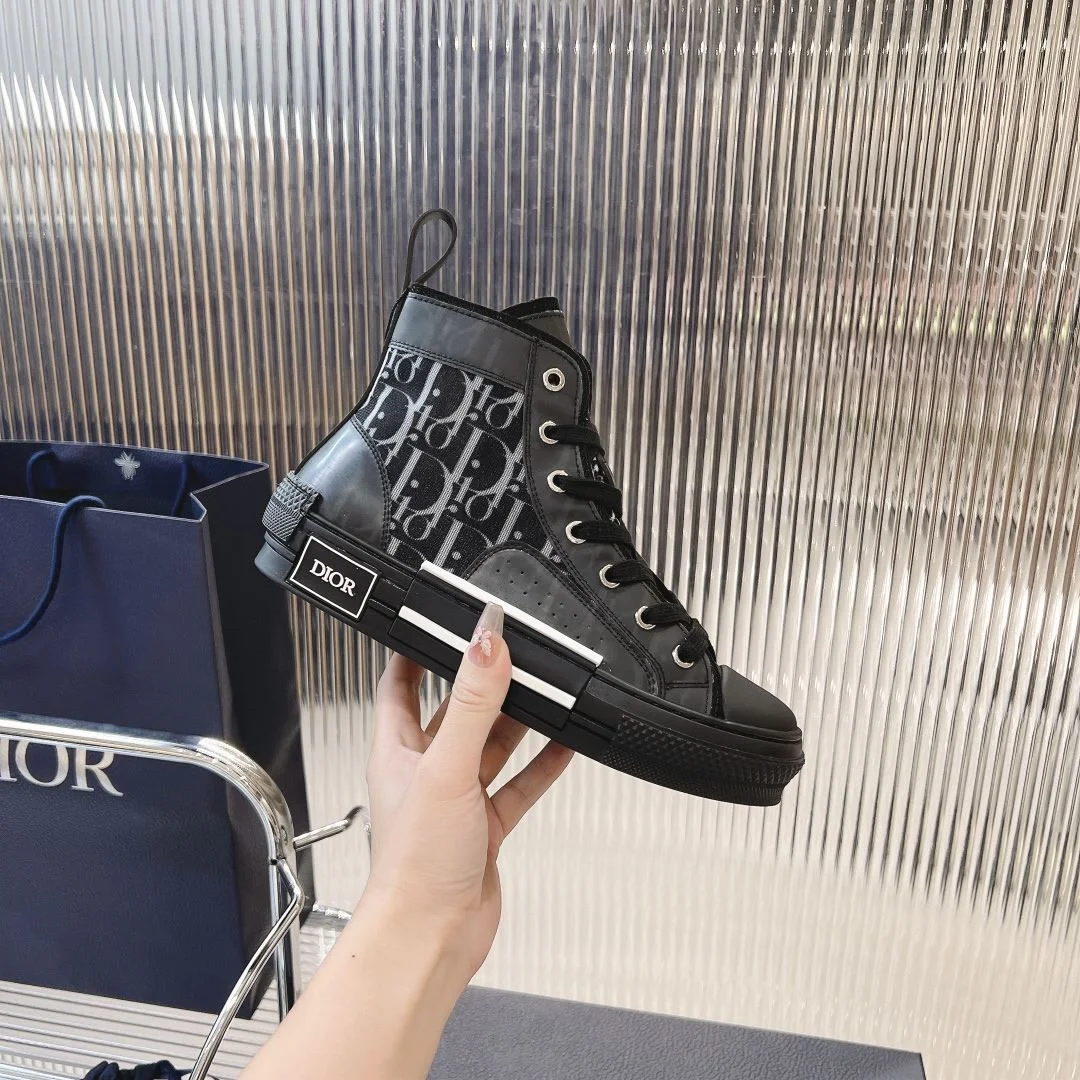 Top match Christian Dior Flat Shoes