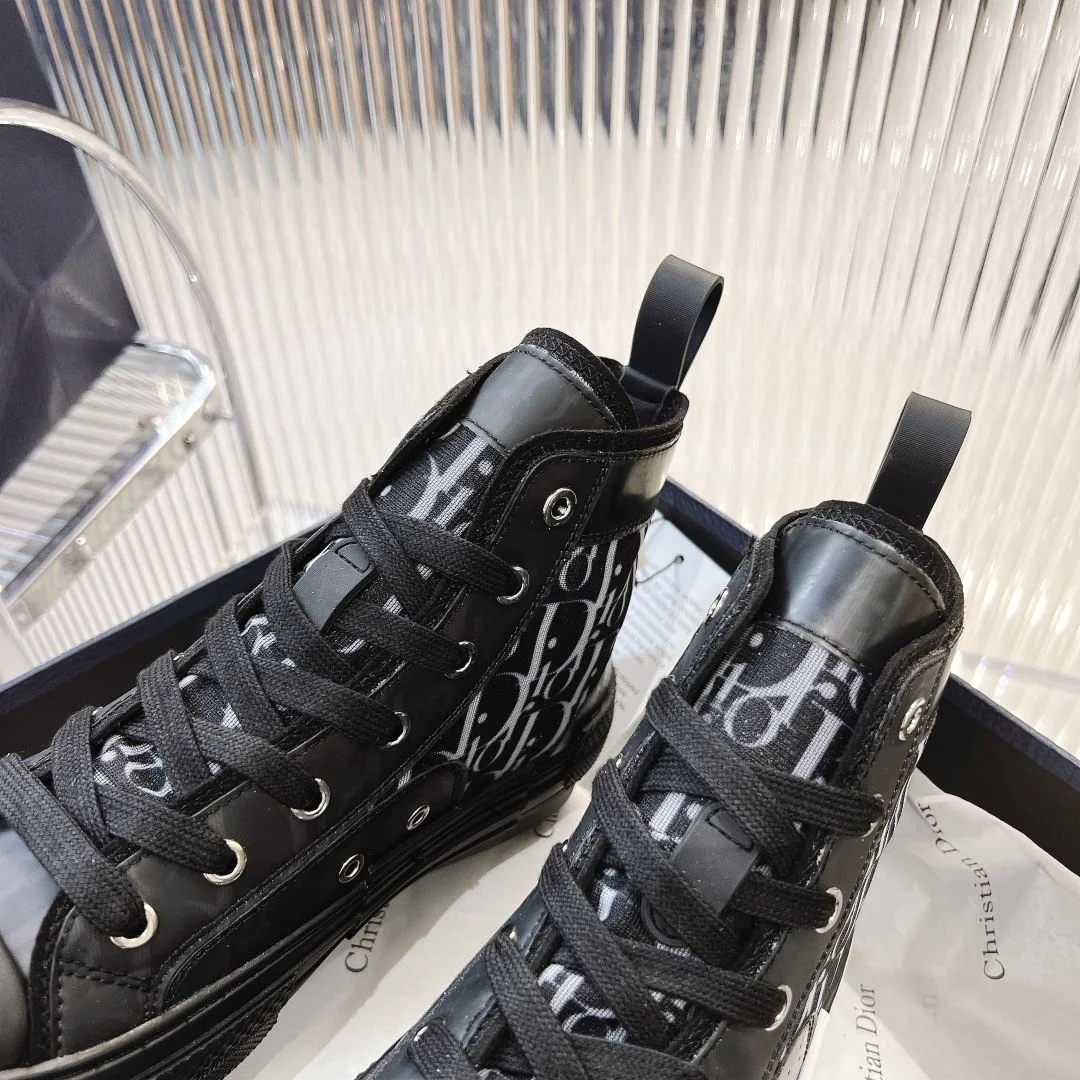 Top match Christian Dior Flat Shoes