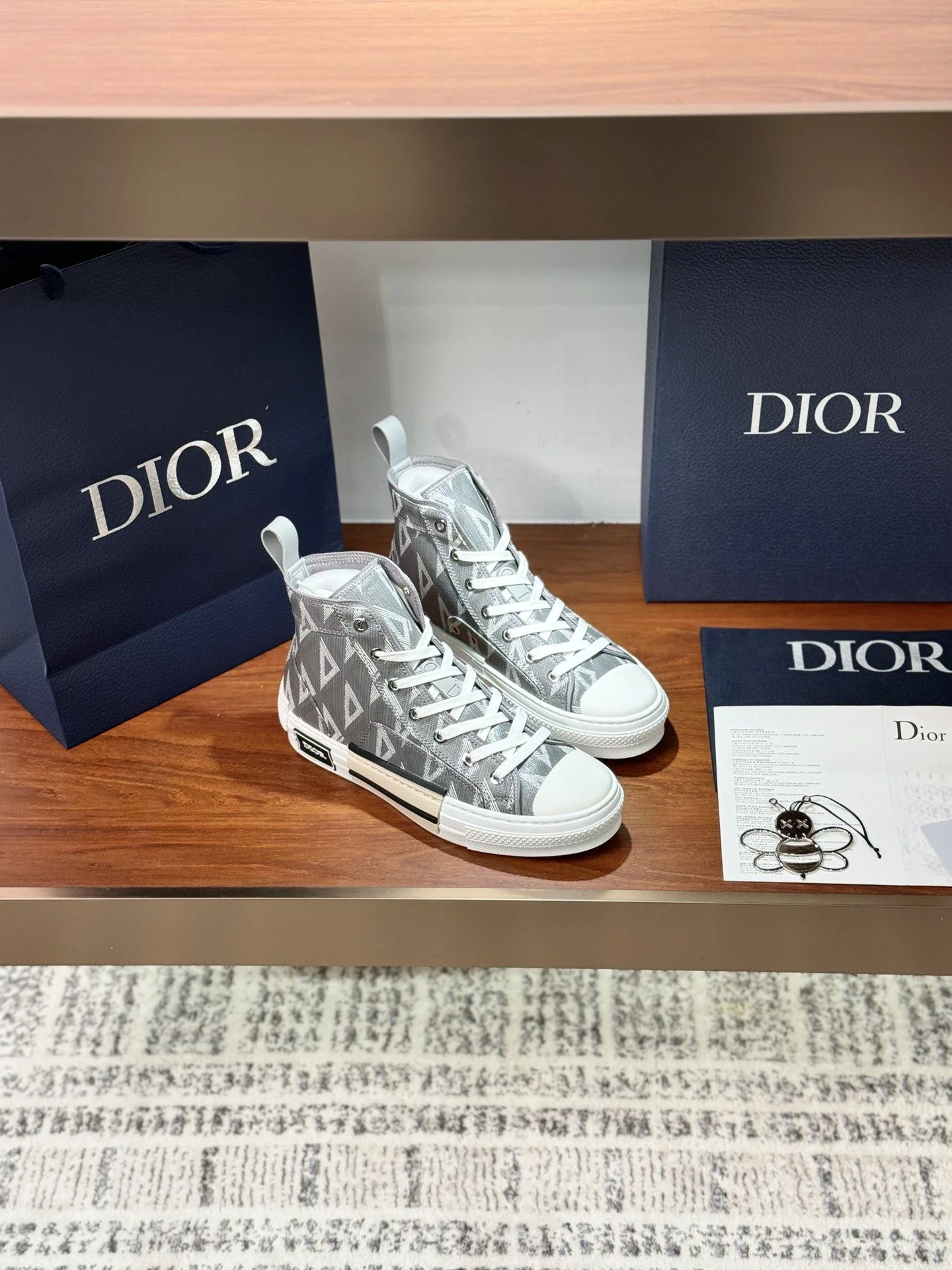 Top match Christian Dior Flat Shoes