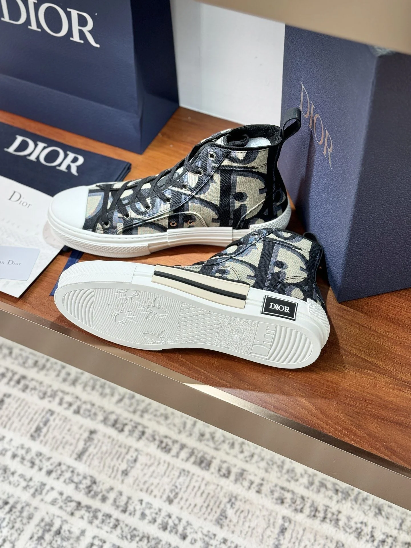 Mirror quality Christian Dior Flat Shoes