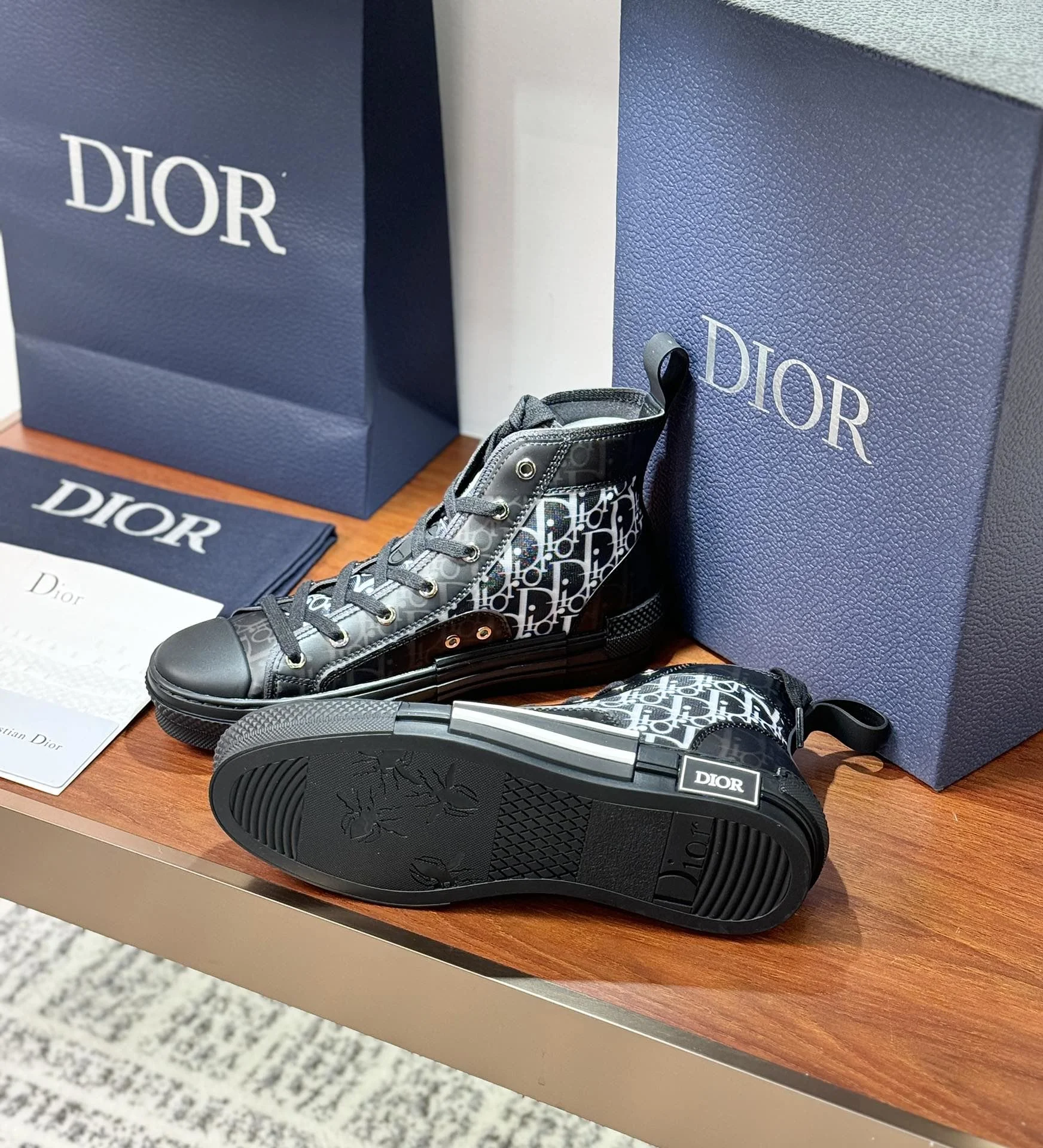 Top match Christian Dior Flat Shoes