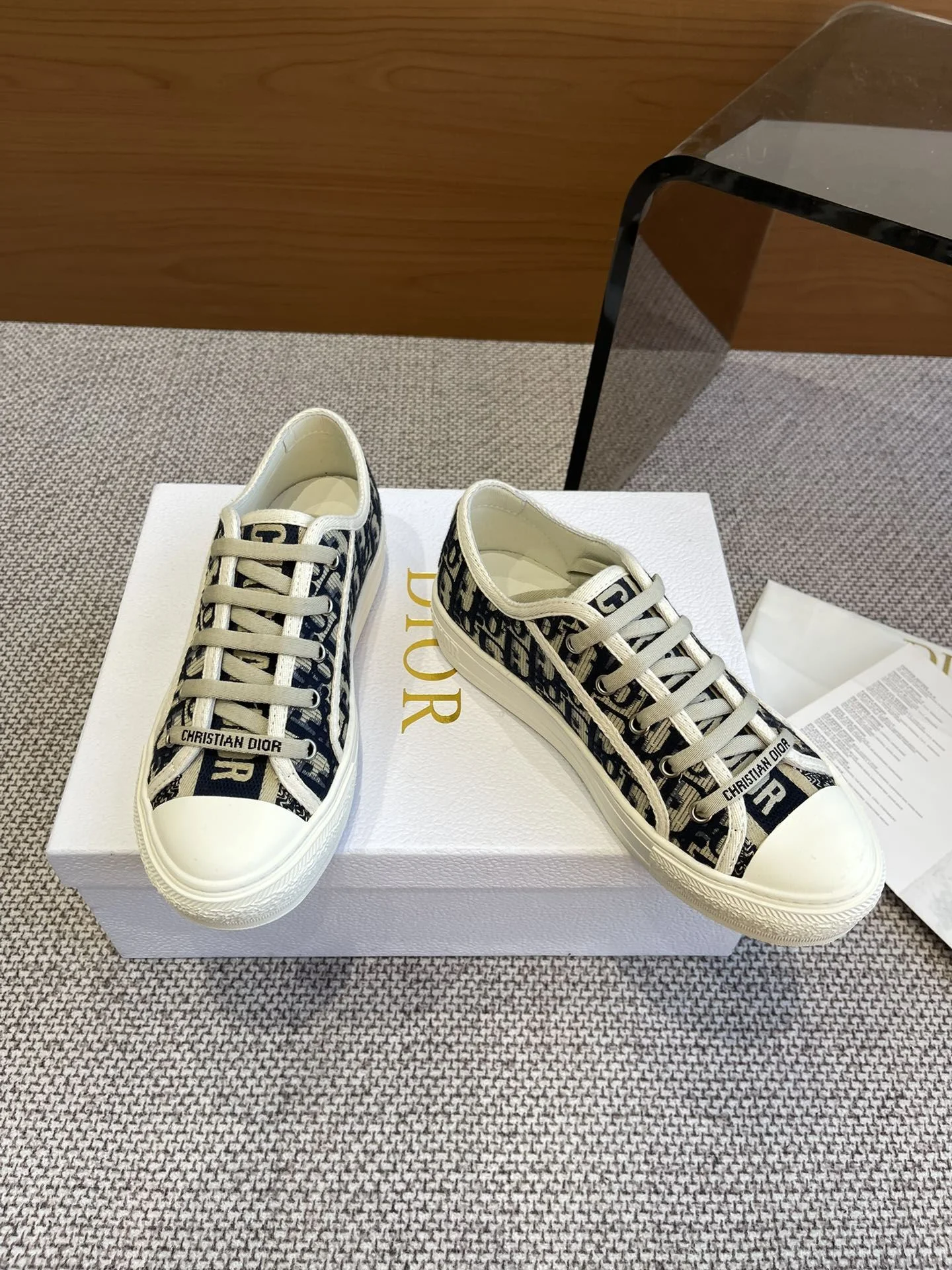 Official Christian Dior Flat Shoes